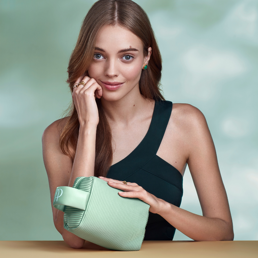 Mint Pouch – AP BEAUTY